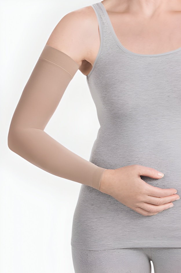Juzo Dynamic Armsleeve with Balance Silicone Border | Patient Choice Direct